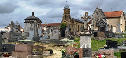 STENAY (55) : cimetière - Landrucimetières